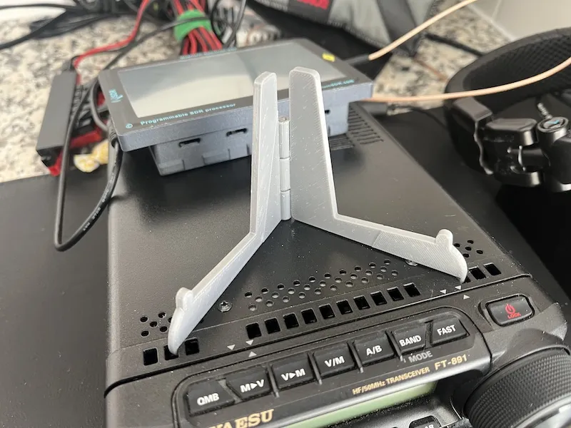 Support pliant pour QuantumSDR - Modèle d'Impression 3D Gratuit ...