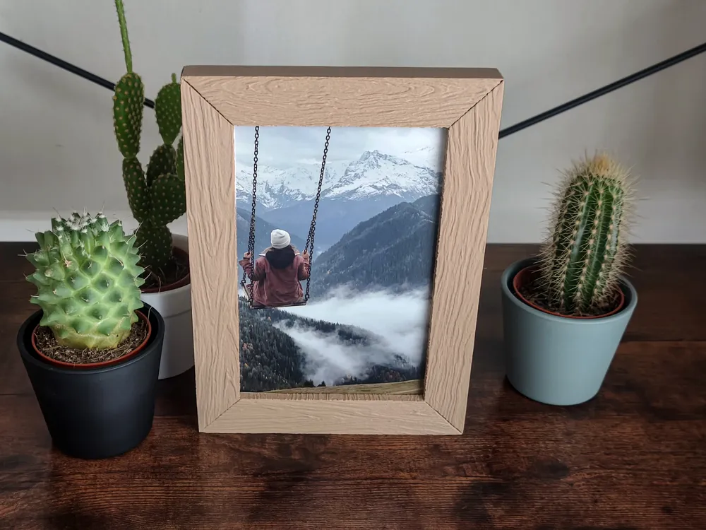 Snap-Click Photo Frame - Rustic Woodgrain by Zenit MakerWorld: Download ...