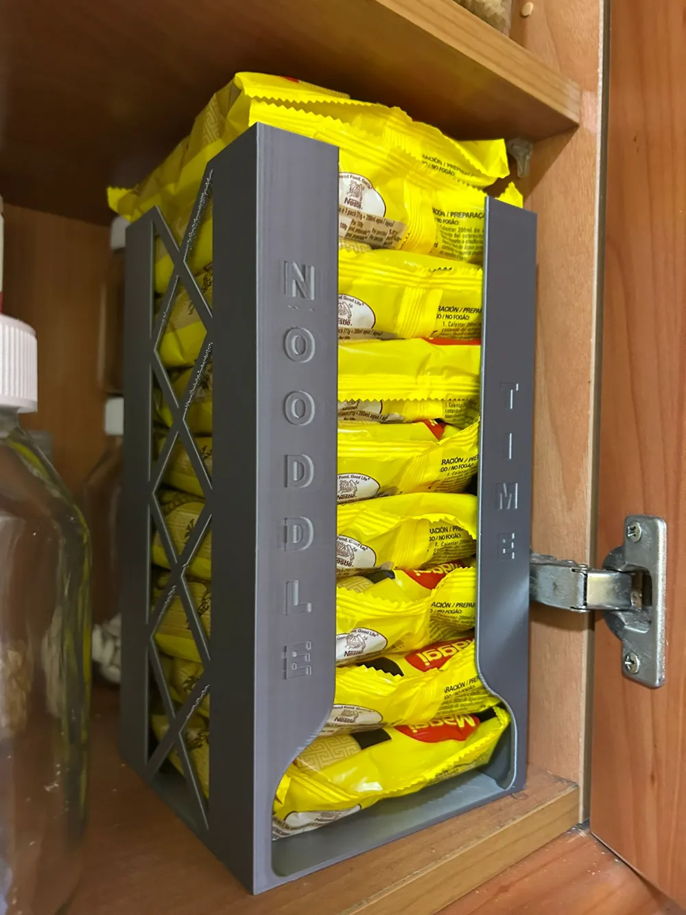 Noodle box dispenser by Rival Xan - MakerWorld