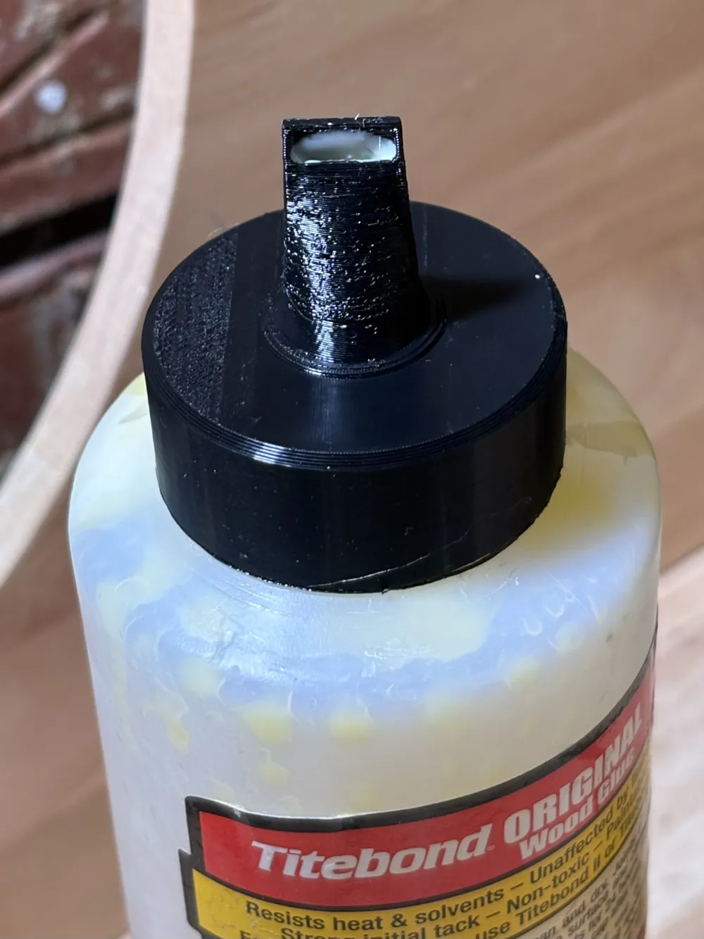 Wood glue lid with spout and cap (fits Titebond) by Omri_Makes ...