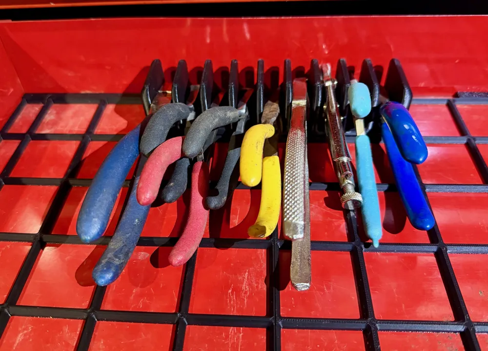 Gridfinity rack for 9 sets of Pliers - tall - Free 3D Print Model ...