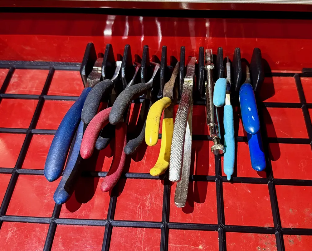 Gridfinity rack for 9 sets of Pliers - tall - Free 3D Print Model ...