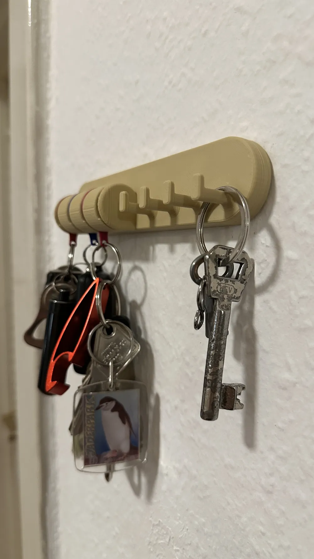 Multifunctional Key Rack - Free 3D Print Model - MakerWorld