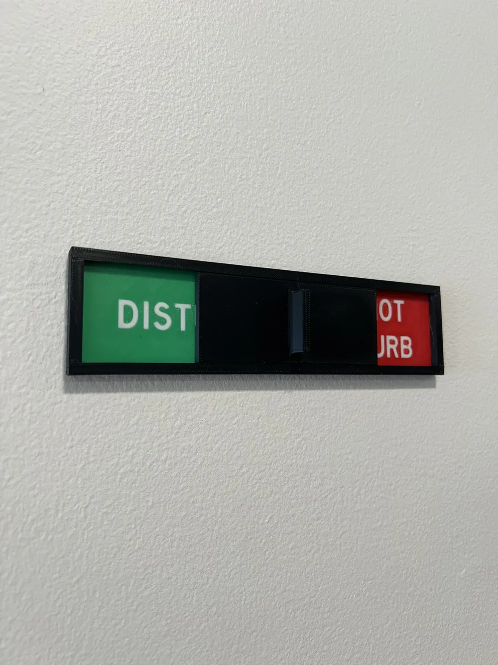 Disturb/Do Not Disturb sliding door sign - Free 3D Print Model - MakerWorld