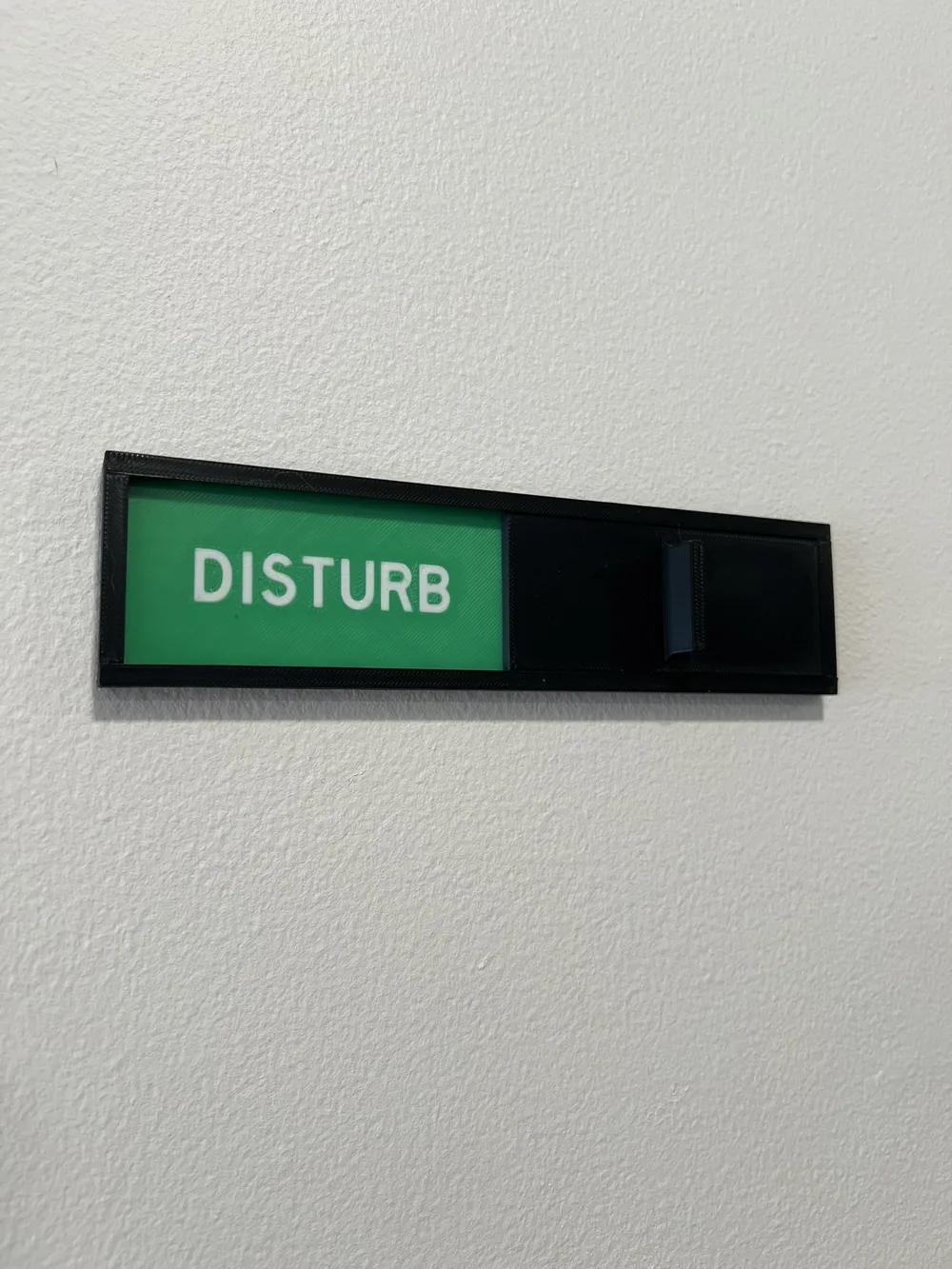 Disturb/Do Not Disturb sliding door sign - Free 3D Print Model - MakerWorld