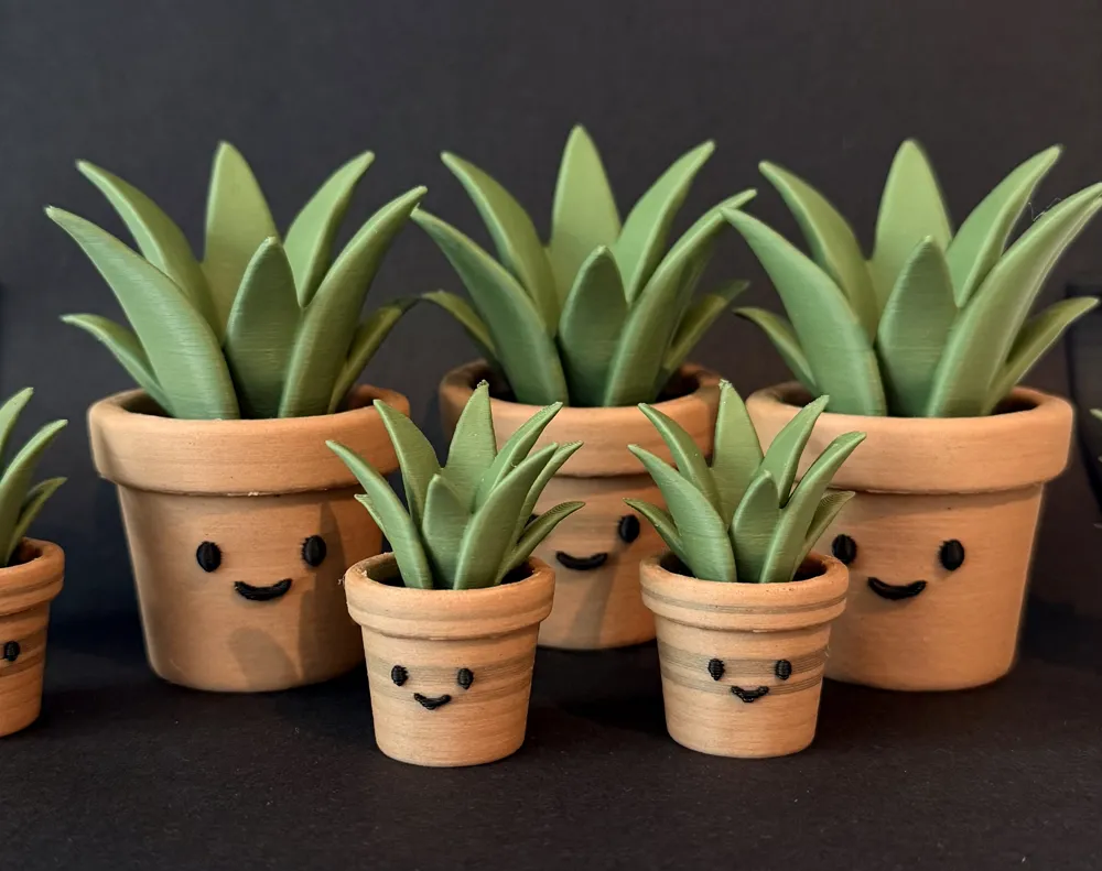 Happy Mini Plants – small 3D decoration - Free 3D Print Model - MakerWorld