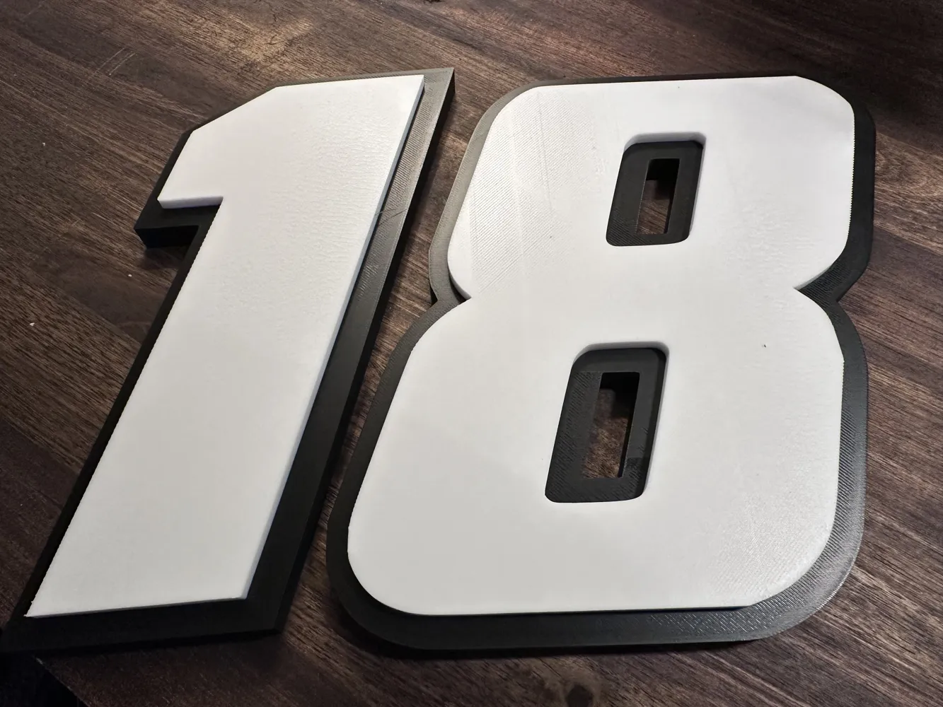 JGR Numéro 18 | Art Mural Kyle Busch - Modèle d'Impression 3D Gratuit ...