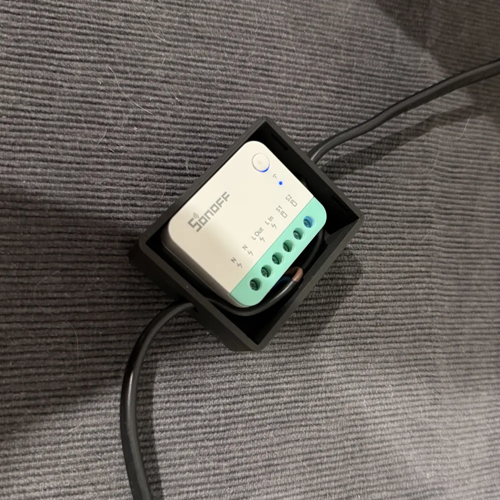 Sonoff Mini Relay Box by NoahColly MakerWorld: Download Free 3D Models