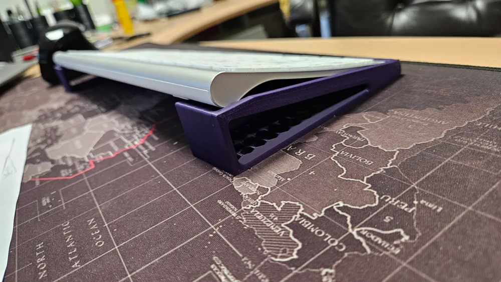 tilted keyboard stand - Free 3D Print Model - MakerWorld