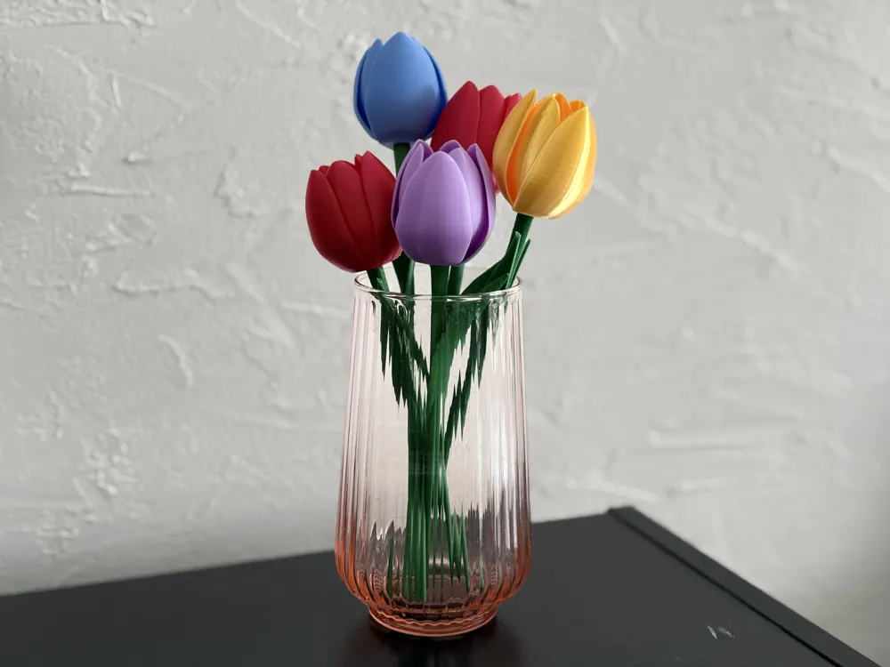 Tulip with stem and leaves - Free 3D Print Model - MakerWorld