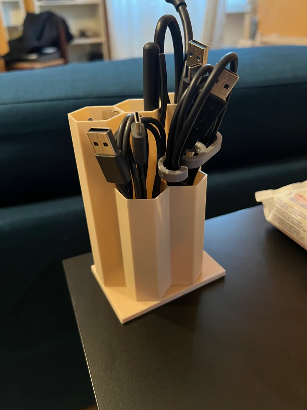 Vertical pen and cable holder by Emanuele - MakerWorld