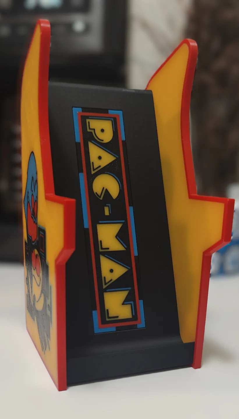 Pacman Arcade phone and pencil holder by christhielges - MakerWorld
