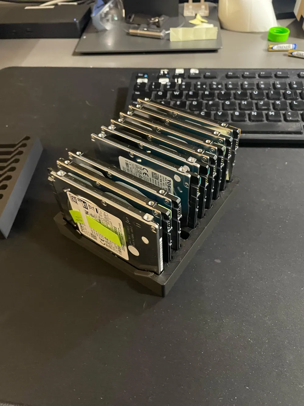 Horizontal SSD & HDD Holder by DxM engineering MakerWorld: Download Free 3D Models