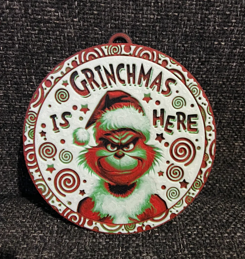 The Grinch Bauble by Morganja - MakerWorld