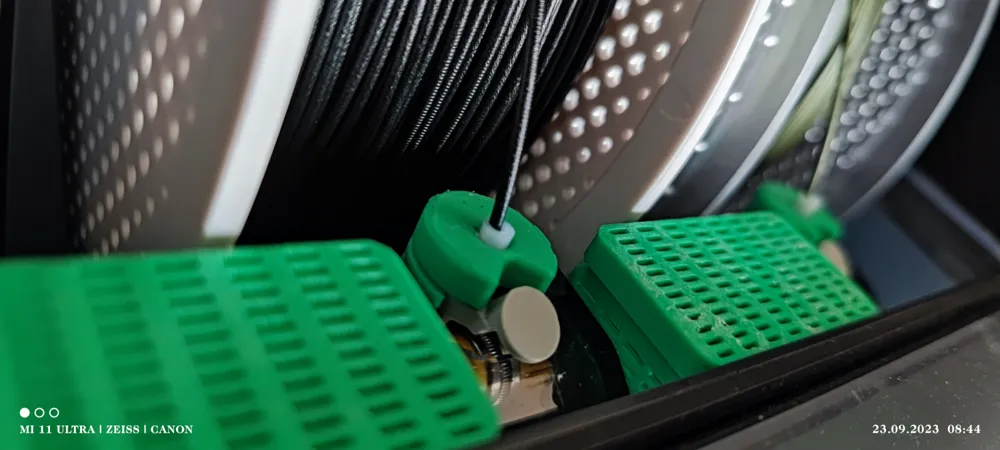 AMS Filament Guide by lou.cifer - MakerWorld