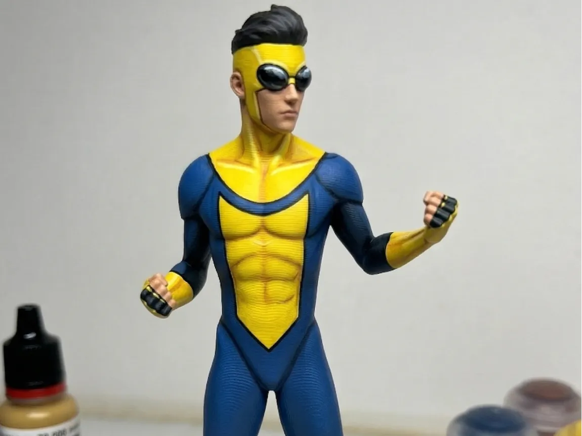 Mark Greyson - el Invencible - Modelo de impresión 3D gratuito - MakerWorld