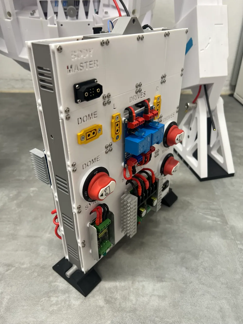 R2D2 Modular control unit (MCU) by printingbuddy MakerWorld: Download ...