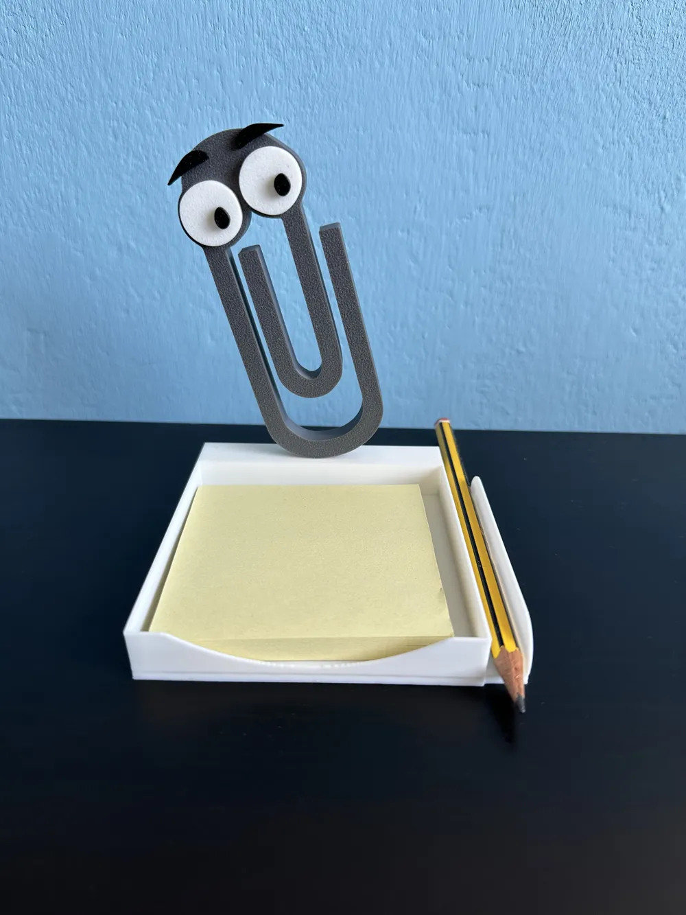 Fun Post-it Note Holder with Clip by RT3D MakerWorld: Download Free 3D ...
