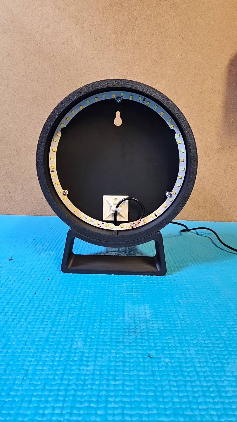 Circle light box interchangable designs by Cubic Craftsman MakerWorld ...