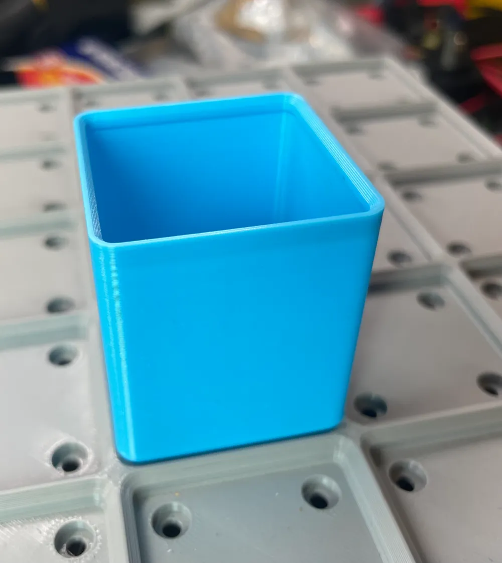 Gridfinity Basic Bin 1x1 by col4444 - MakerWorld