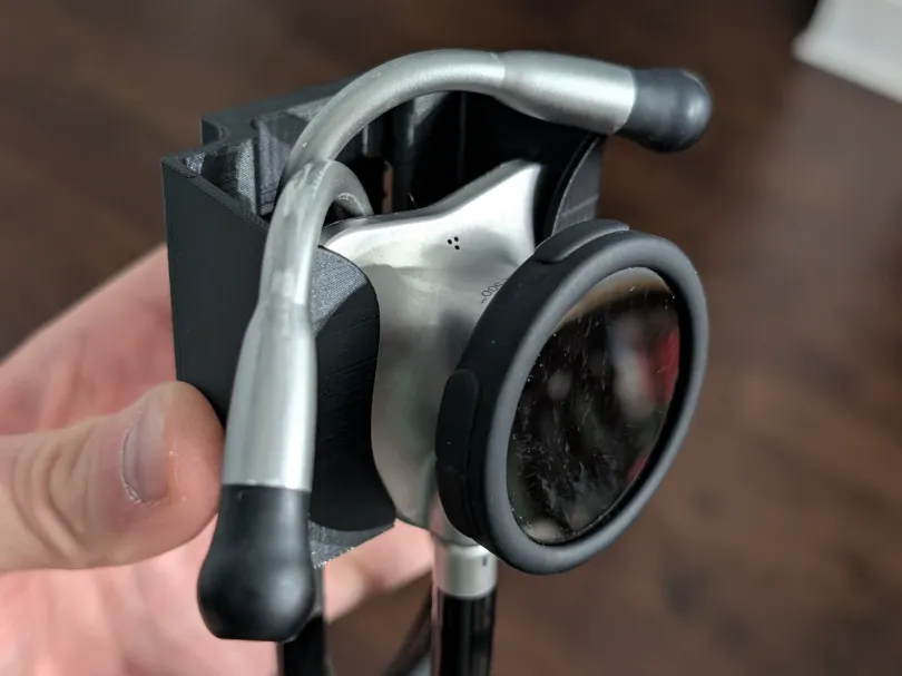 EKO 500 Stethoscope Hip Clip Remixed by livinitwarrior MakerWorld ...