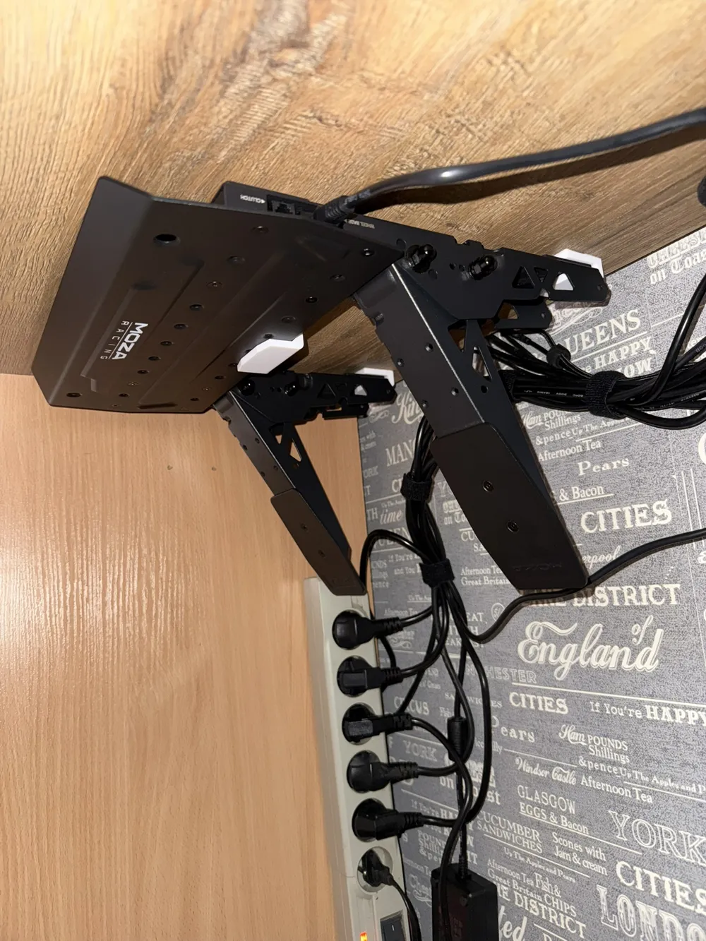 SR-P Lite Pedal Under Desk Mounts|Moza R3 R5 - Free 3D Print Model ...