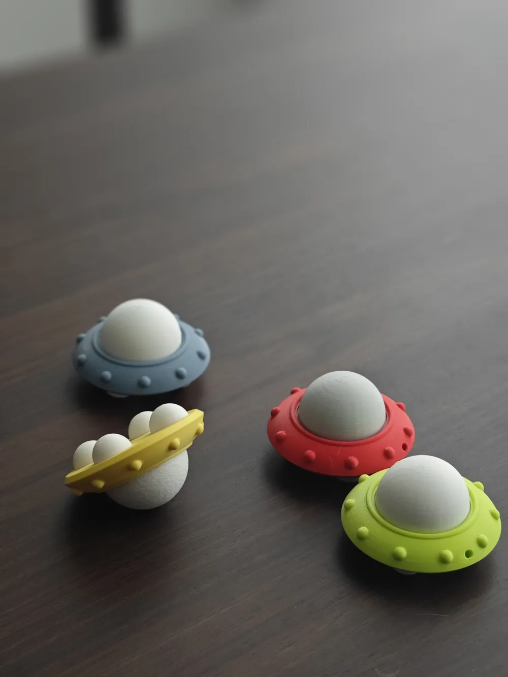 UFO Clicker Keychain - Free 3D Print Model - MakerWorld