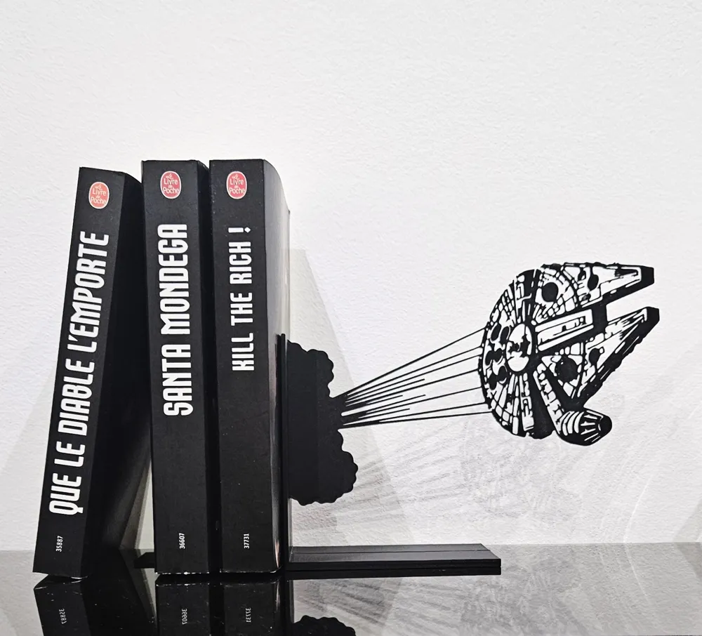 Bookend inspired from Star Wars Millennium Falcon - Free 3D Print Model ...