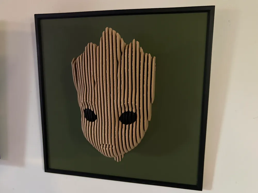 Groot layered sculpture black eyes by Lossamoal - MakerWorld