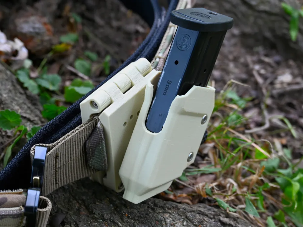 Comp Style Magazine Carrier - Free 3D Print Model - MakerWorld