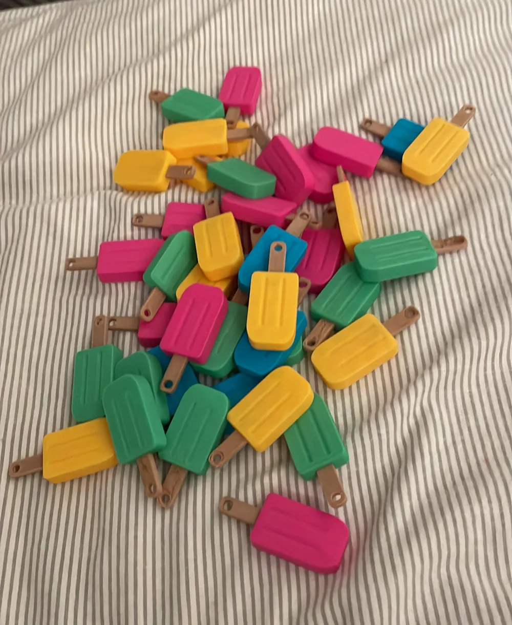 Small Popsicle Keychain by Generic Makerspace MakerWorld: Download Free ...