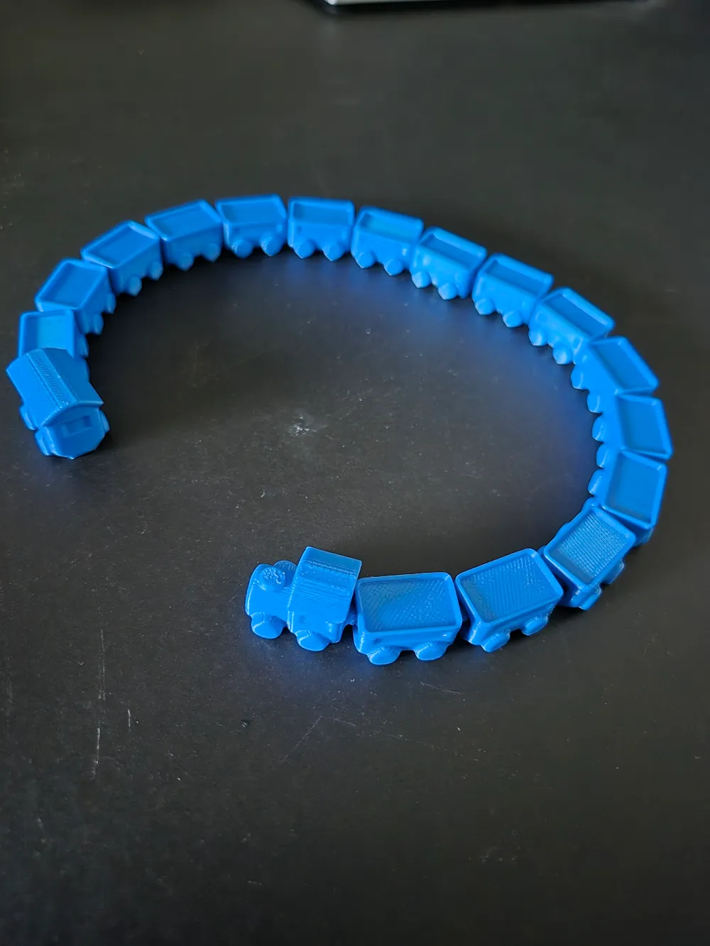 Flexi Train Snake Articulated by Stubkjær3D MakerWorld: Download Free ...