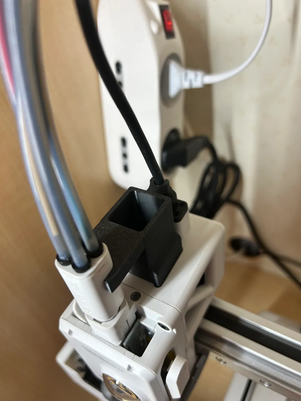 Cierre de concentrador AMS y guía de cables para la serie A1 lite ...