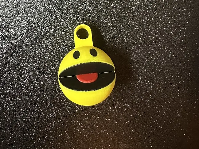Pac Man Keychain by TomLab3D - MakerWorld