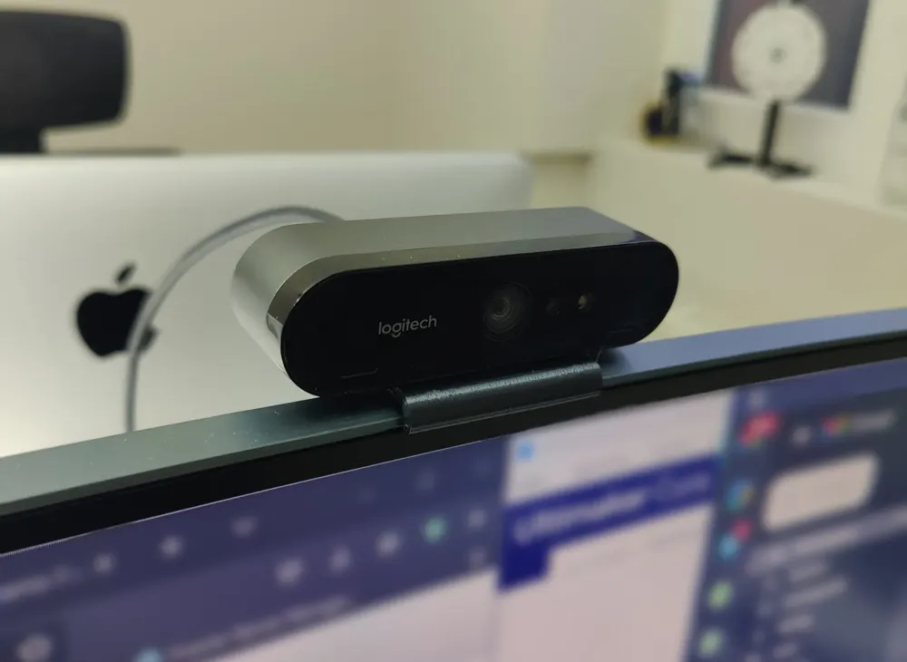 Logitech Brio Displaymount by MWDesign - MakerWorld