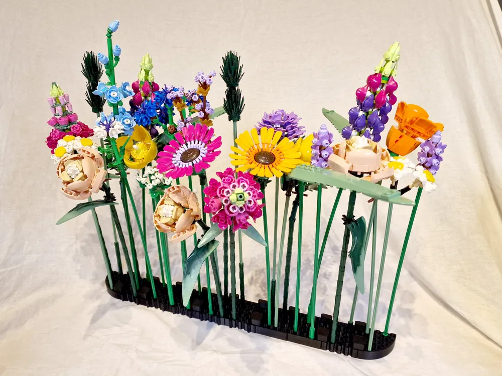 Flower Holder System compatible with Legos Bouquet by Henrik MakerWorld ...