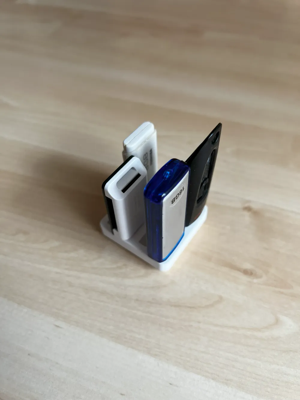 Gridfinity - USB Holder - Free 3D Print Model - MakerWorld
