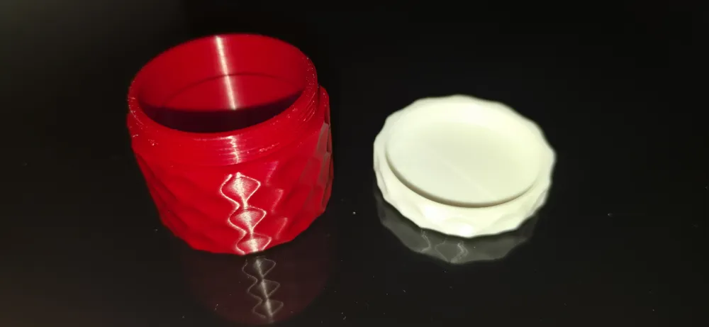 Threaded Container in the colors of Poland - Free 3D Print Model ...