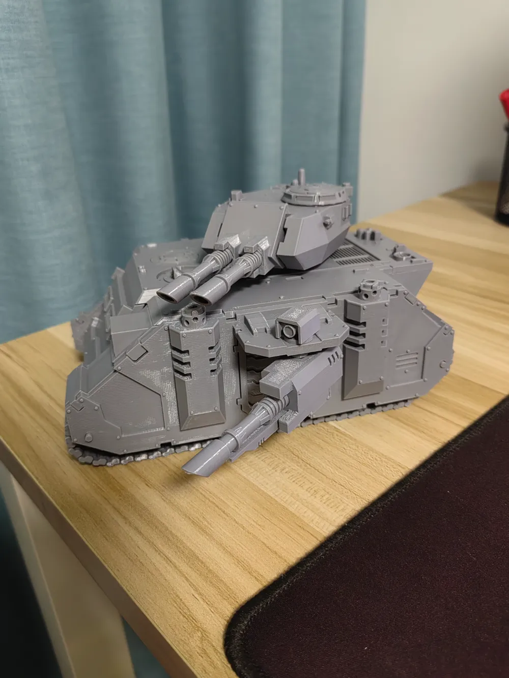 Warhammer 40k Predator Tank, fully movable tracks by 喵匠Meowcraft ...