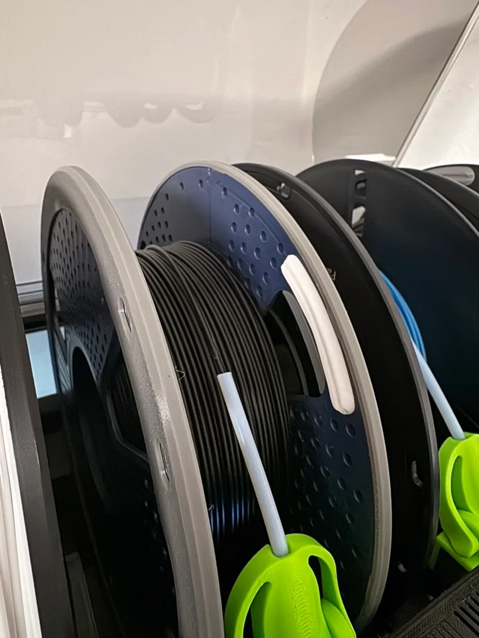 Filament Clip - New SUNLU Spool by 3DSlash MakerWorld: Download Free 3D ...