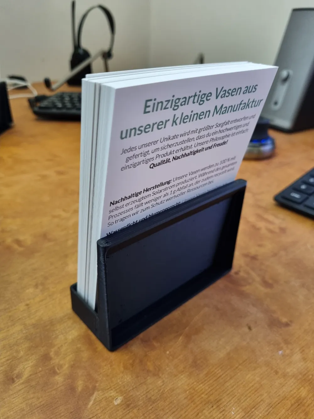 Flyer stand A6 / Poster stand A6 upright by Timo - MakerWorld