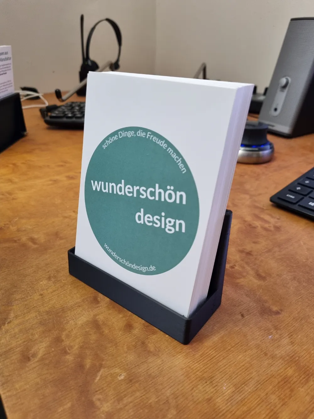 Flyer stand A6 / Poster stand A6 upright by Timo - MakerWorld