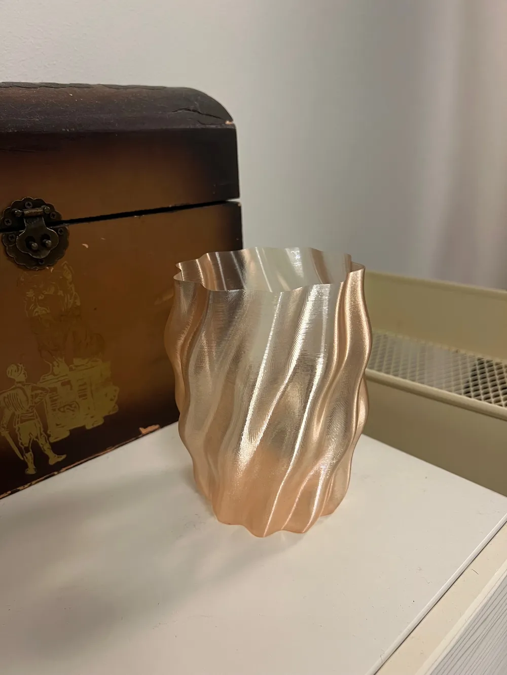 Kinetic Vase - Free 3D Print Model - MakerWorld