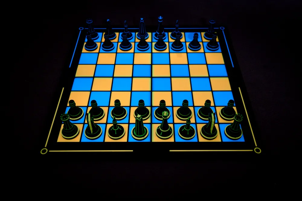 TRON themed Chess Set by CreeaFabra MakerWorld: Download Free 3D Models