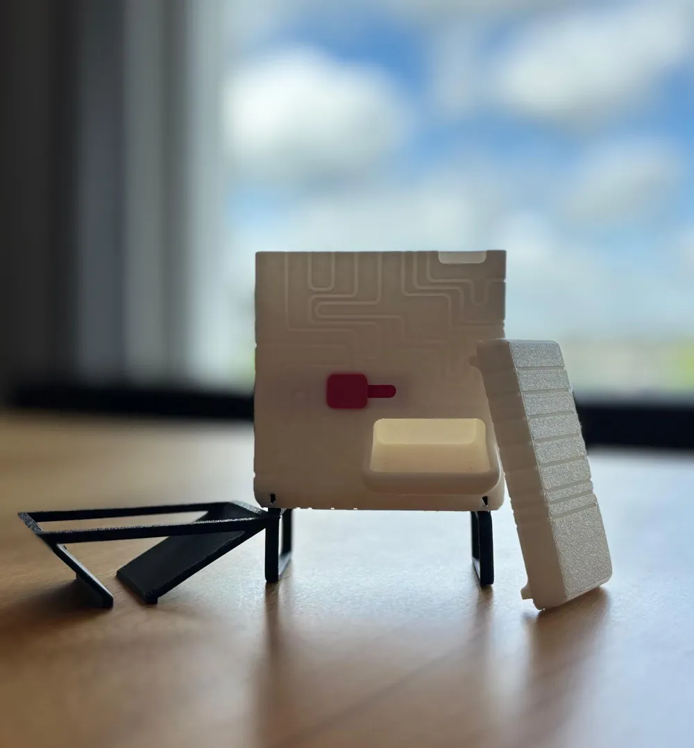 A little different candy dispenser by Erik MakerWorld: Download Free 3D Models