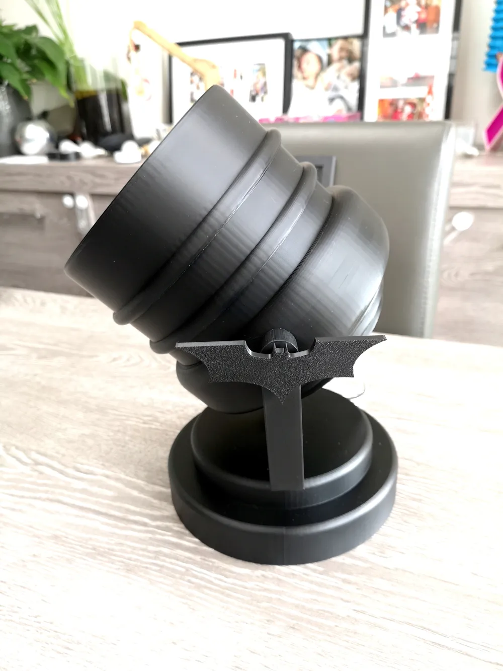 Batman Lamp with Bat-Signal projection - Free 3D Print Model - MakerWorld
