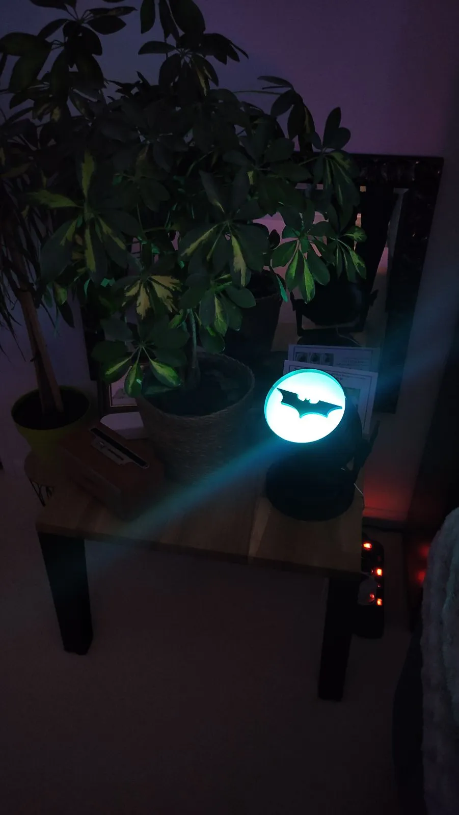 Batman Lamp with Bat-Signal projection - Free 3D Print Model - MakerWorld