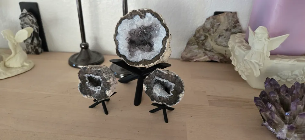 Simple Geometric Geode Stand by Planet 3DPMakerWorld: Download Free 3D ...