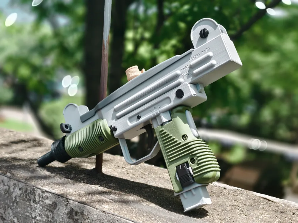 uzi mini submachine gun toy pistol by 补补觉去 MakerWorld: Download Free 3D ...