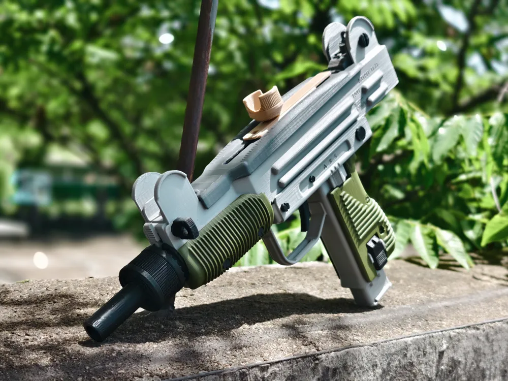 uzi mini submachine gun toy pistol by 补补觉去 MakerWorld: Download Free 3D ...